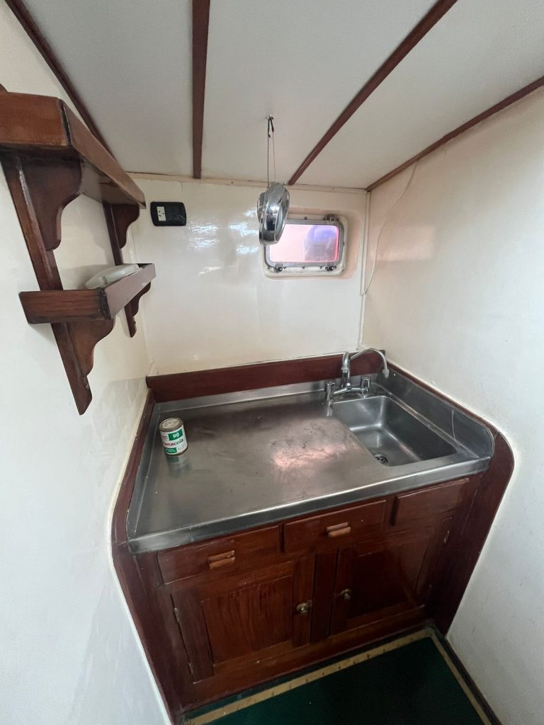 CRUCERO CLASICO DE MADERA ORTHOLAN – Finara